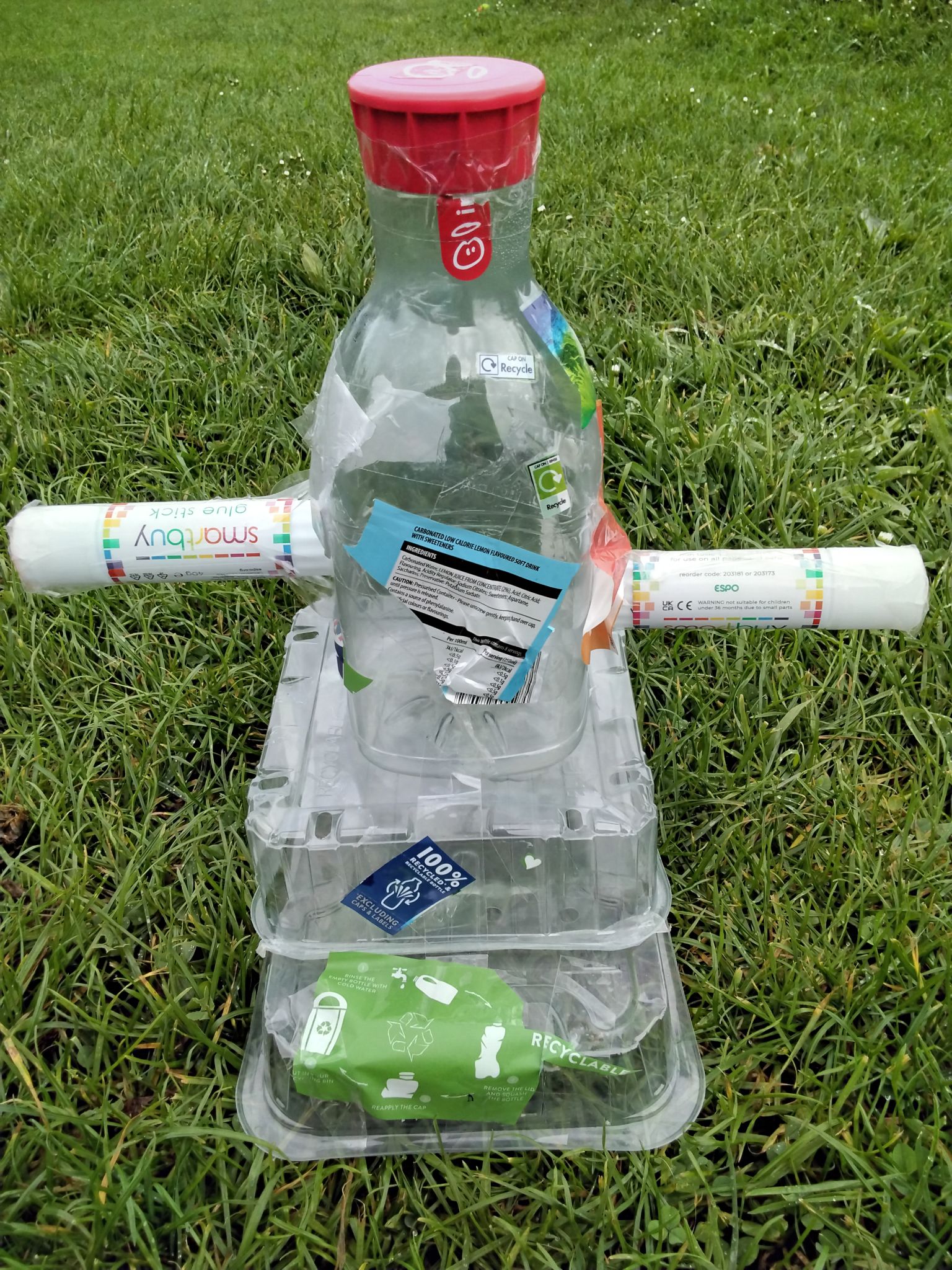 Plastic clever trophy – Plastic Clever Schools